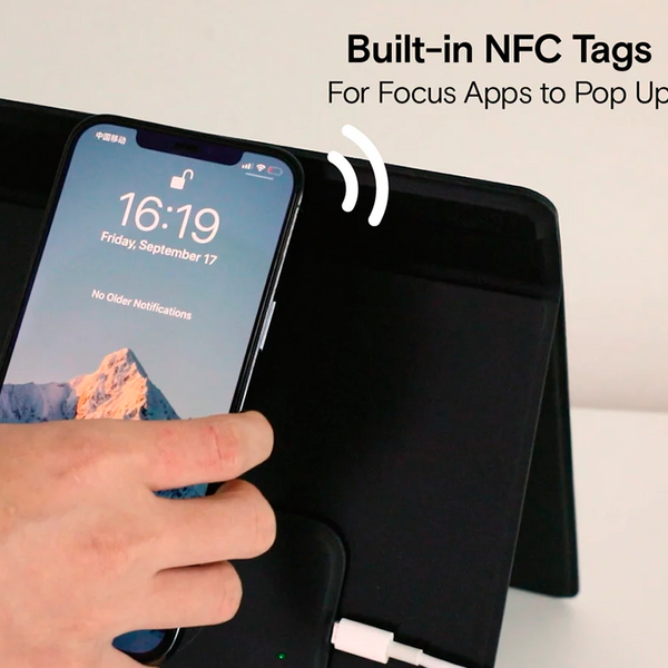 Buy MOFT Smart Desk Mat - Wrist Rest, MagSafe Charger & More